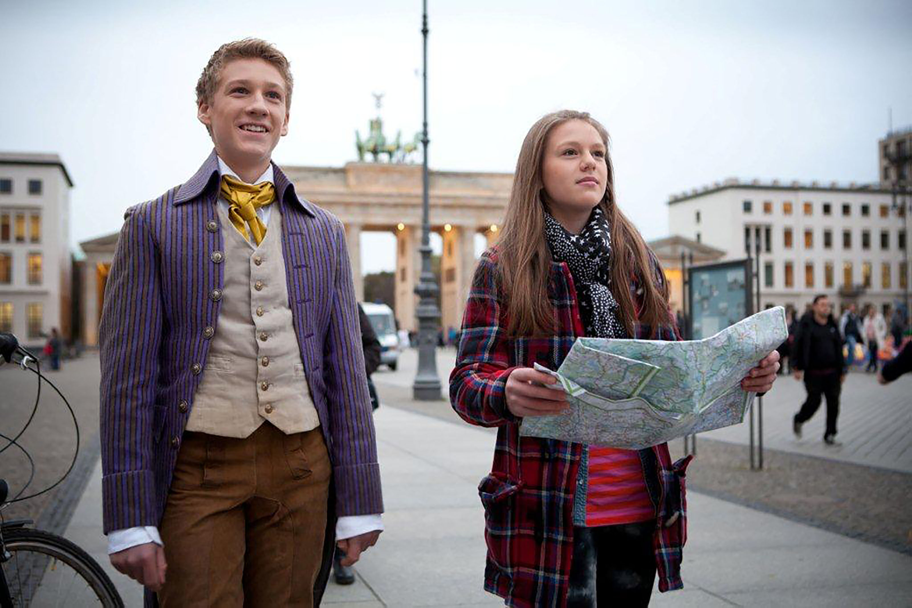 Binny und der Geist | Disney Channel – UFA Fiction Binny und der Geist | Disney Channel – UFA Fiction