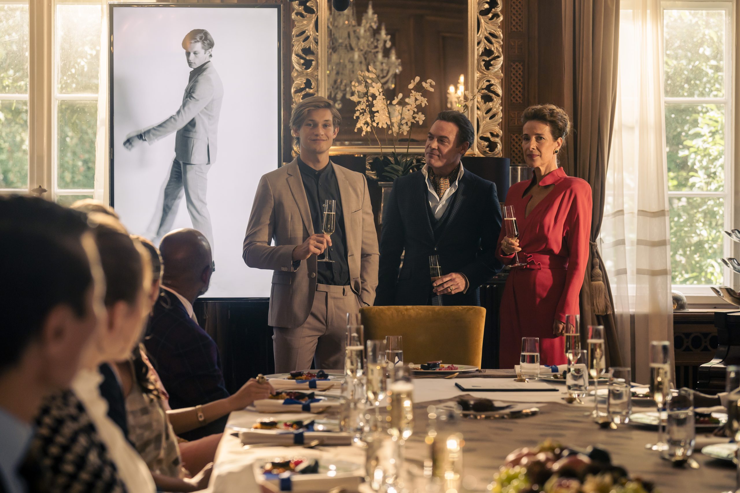 MAXTON HALL – DIE WELT ZWISCHEN UNS – UFA