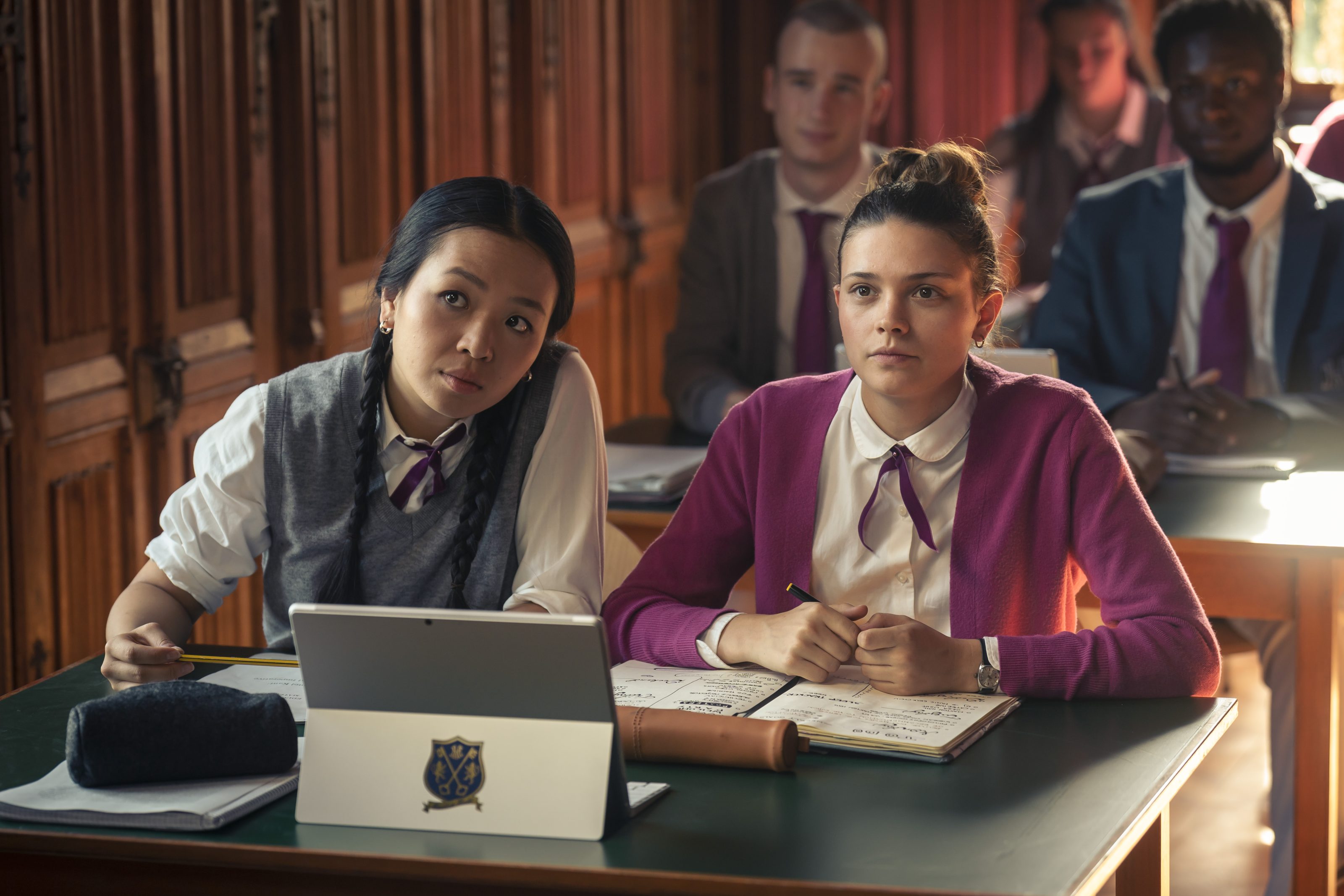 MAXTON HALL – DIE WELT ZWISCHEN UNS – UFA