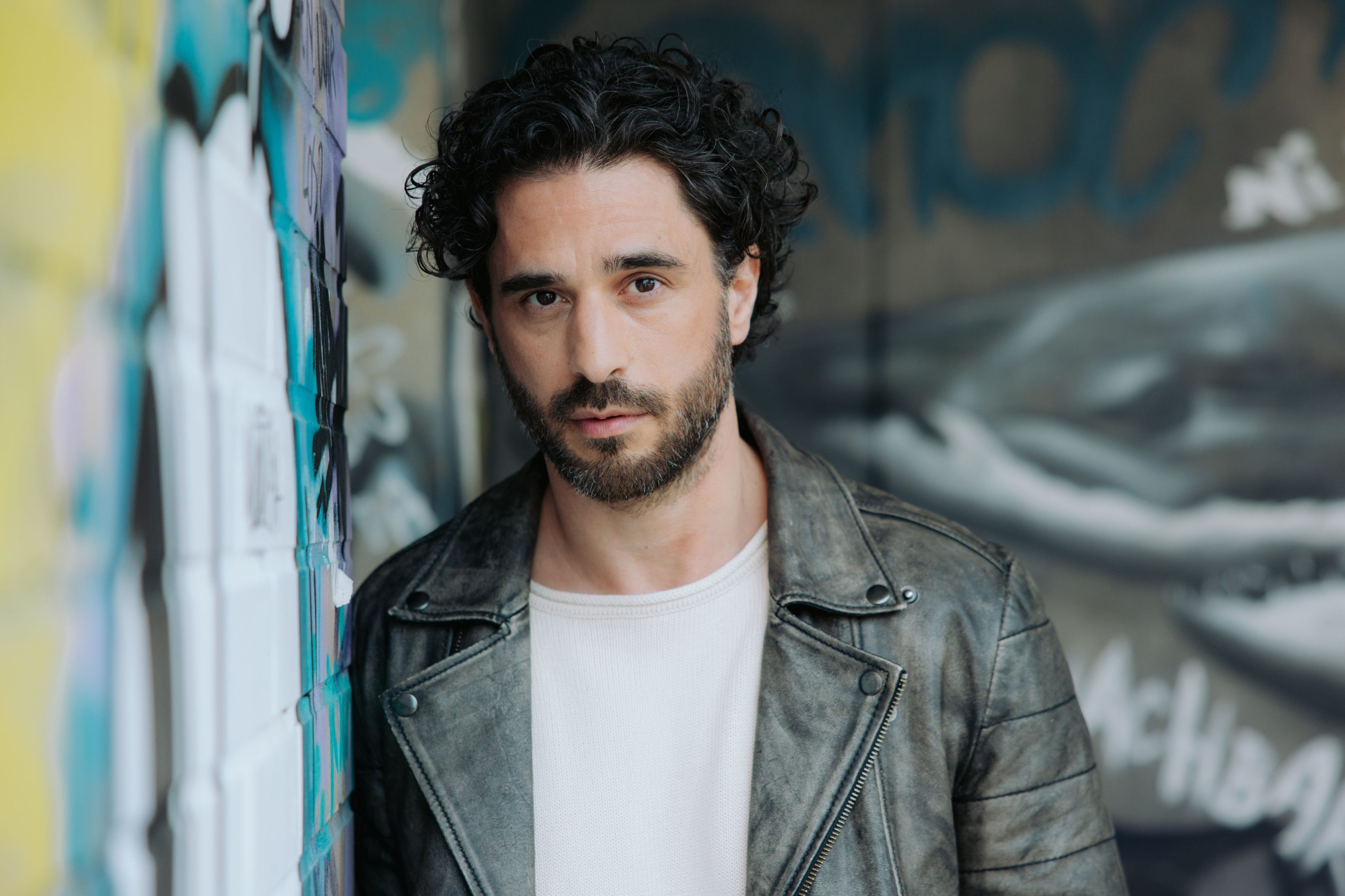 Die guten und wilden Zeiten beginnen: UFERPARK, die neue Serie von UFA Serial Drama, startet am ...